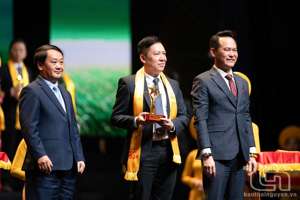 Nui Phao Mining is in the Top 100 Golden Stars of Vietnam: Evidence of ...