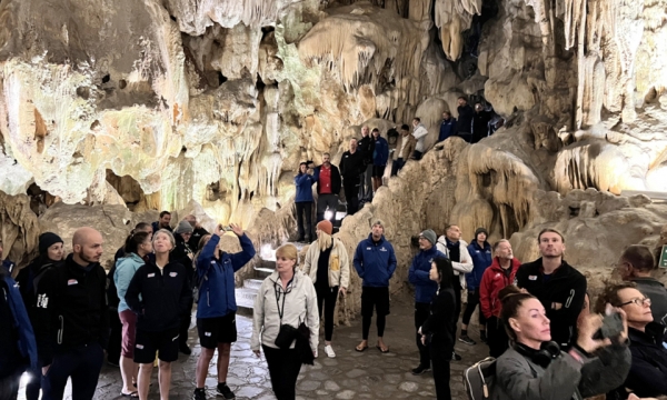 Ha Long Bay affirms its position as a unique natural wonder