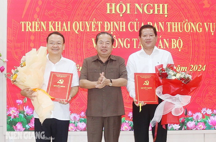 Comrade Nguyen Van Giac holds the position of Chief of Office of Kien Giang Provincial Party ...