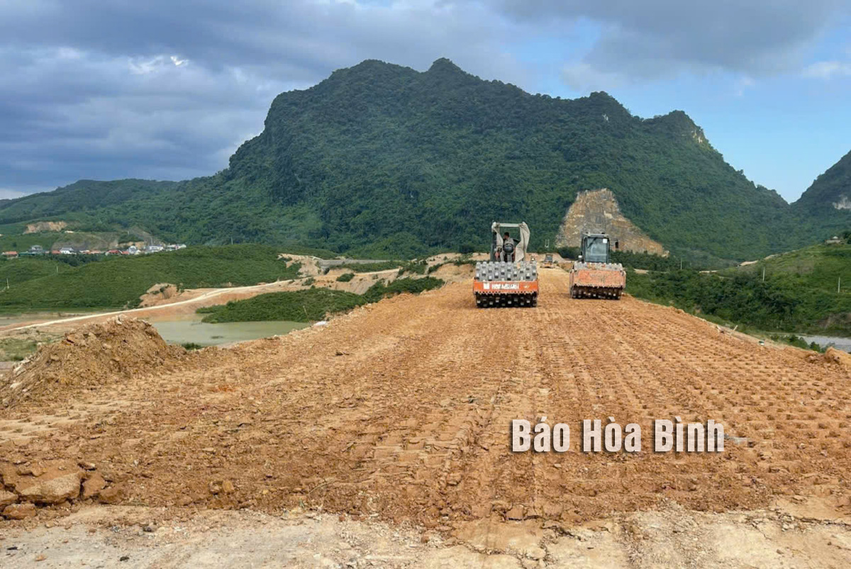 On the large irrigation project of Canh Tang reservoir