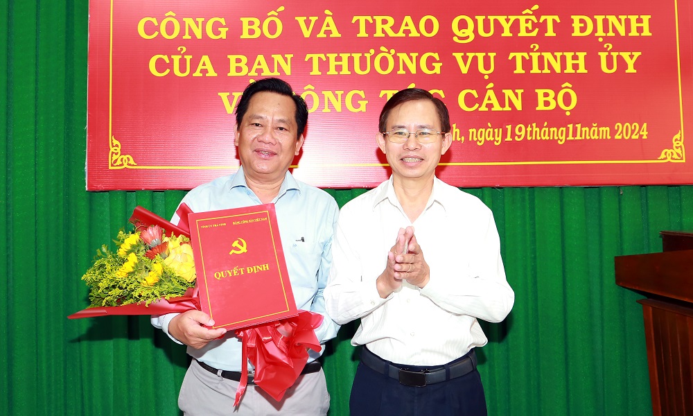 Comrade Nguyen Van Nay holds the position of Deputy Head of the Propaganda Department of Tra ...