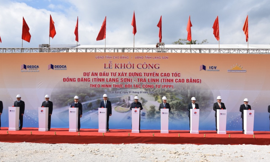 Prime Minister Pham Minh Chinh attended the groundbreaking ceremony of ...