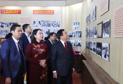 Commemorating the 120th Anniversary of the Birth of Comrade Nguyen ...