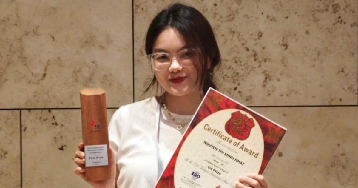 Nguyen Thi Minh Nhat won first prize at ZhongSin International Music Competition