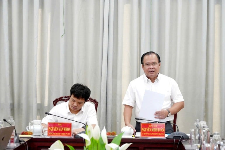 FPT et Ca Mau coopèrent dans le développement scientifique et ...