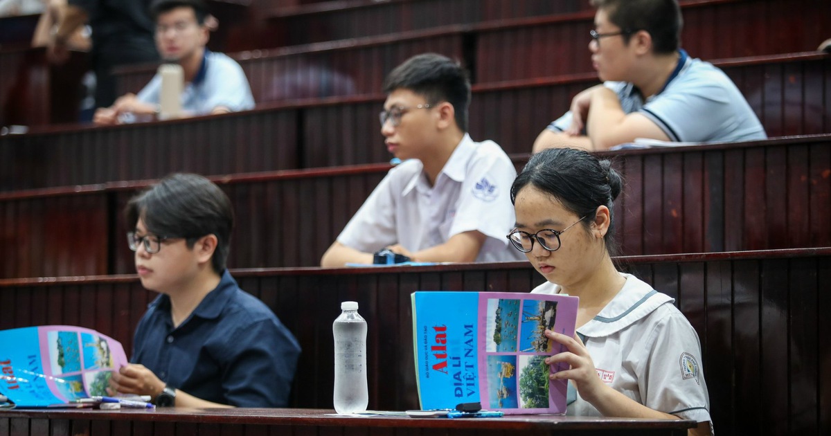 Ho Chi Minh City National University discovers 'overscore' in aptitude ...