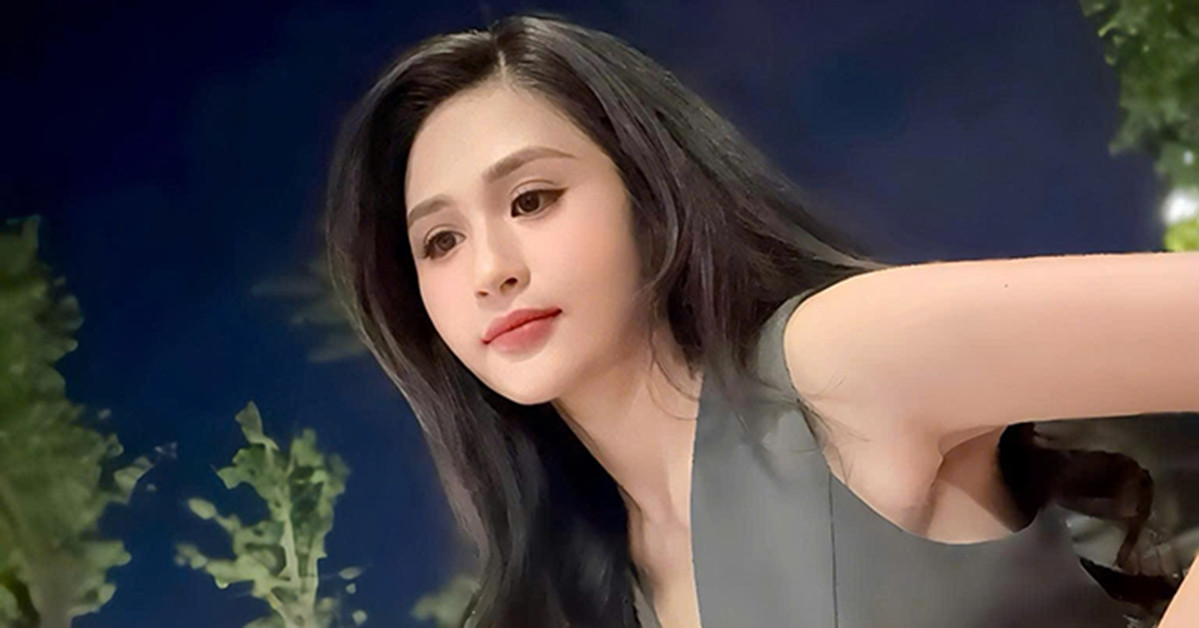 BTV Minh Trang VTV đời thường gợi cảm, Doãn Quốc Đam bình thản giữa tranh cãi