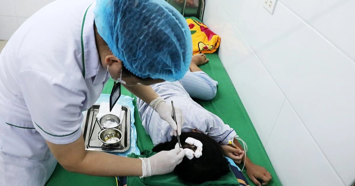 ¿Cómo está la salud del niño que fue golpeado en la cabeza con un ...