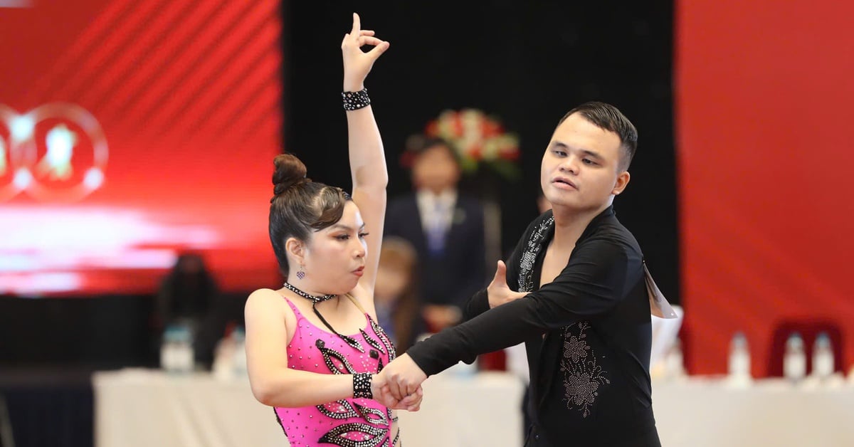 Blind athletes shine at the National Dance Sports Championship