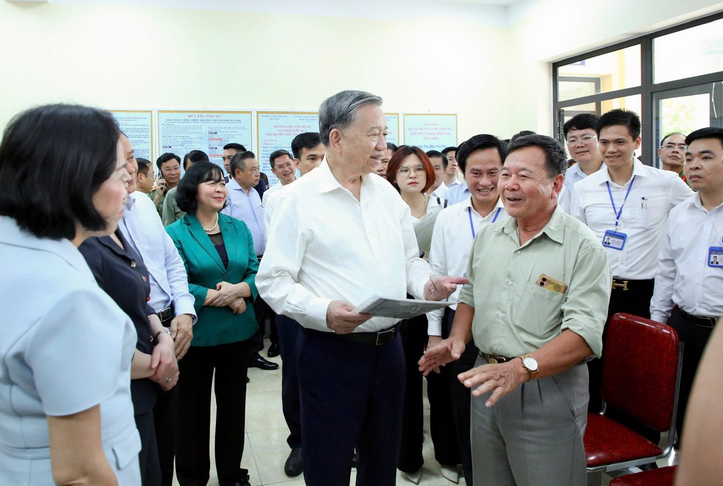 Promoting the role of strategic-level cadres in the Revolution of ...