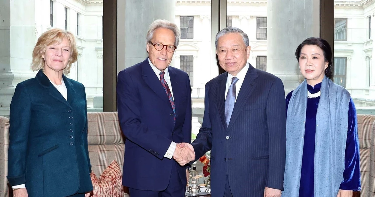 General Secretary To Lam received Duke of Richmond Charles Henry Gordon ...