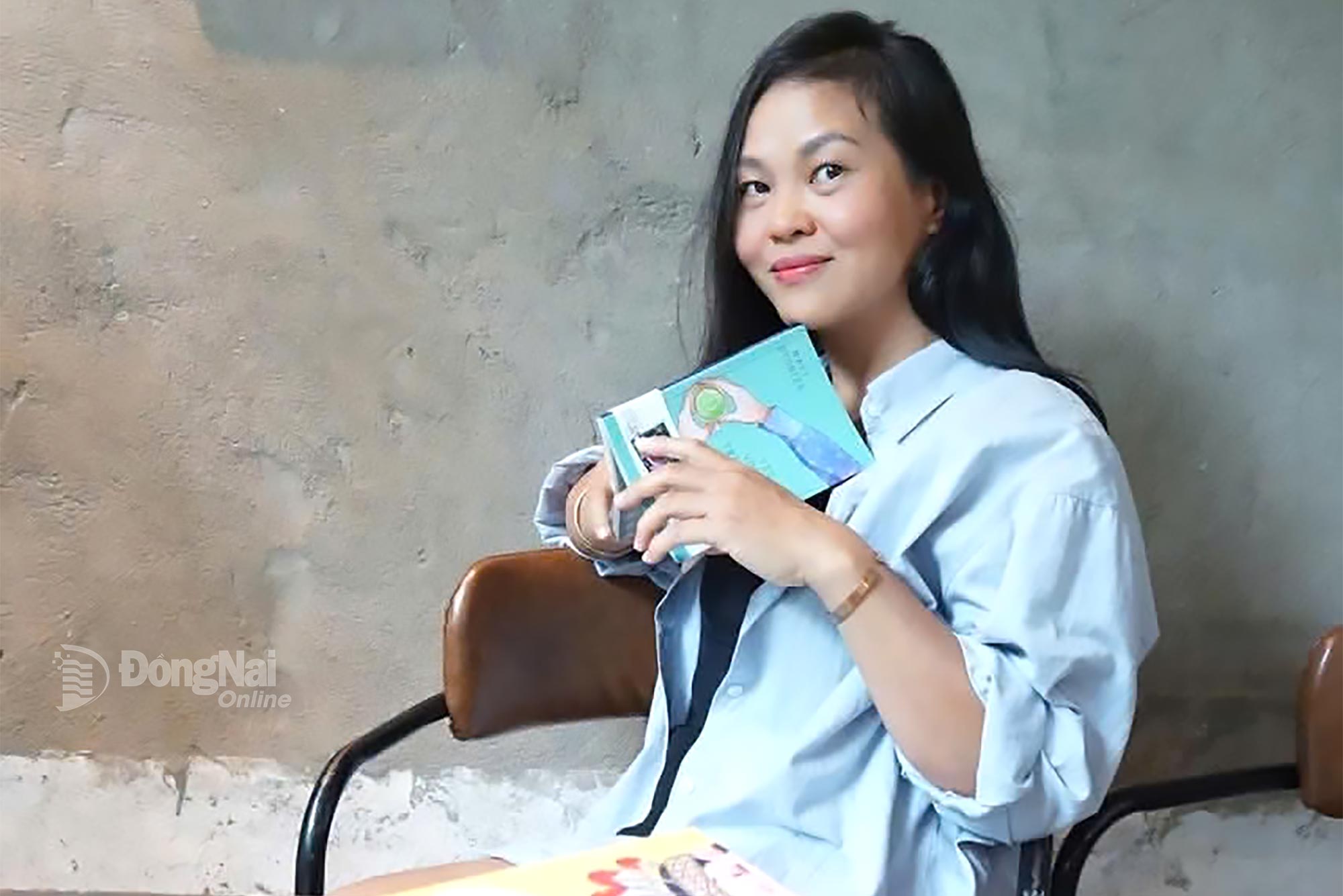 Nhà văn Cát Tường: “Gọi” ký ức và “lôi” đứa trẻ trong mình ra