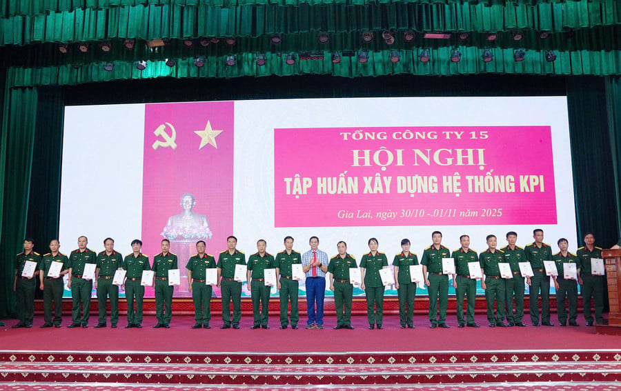 15th Army Corps conducts specialized training on building and ...