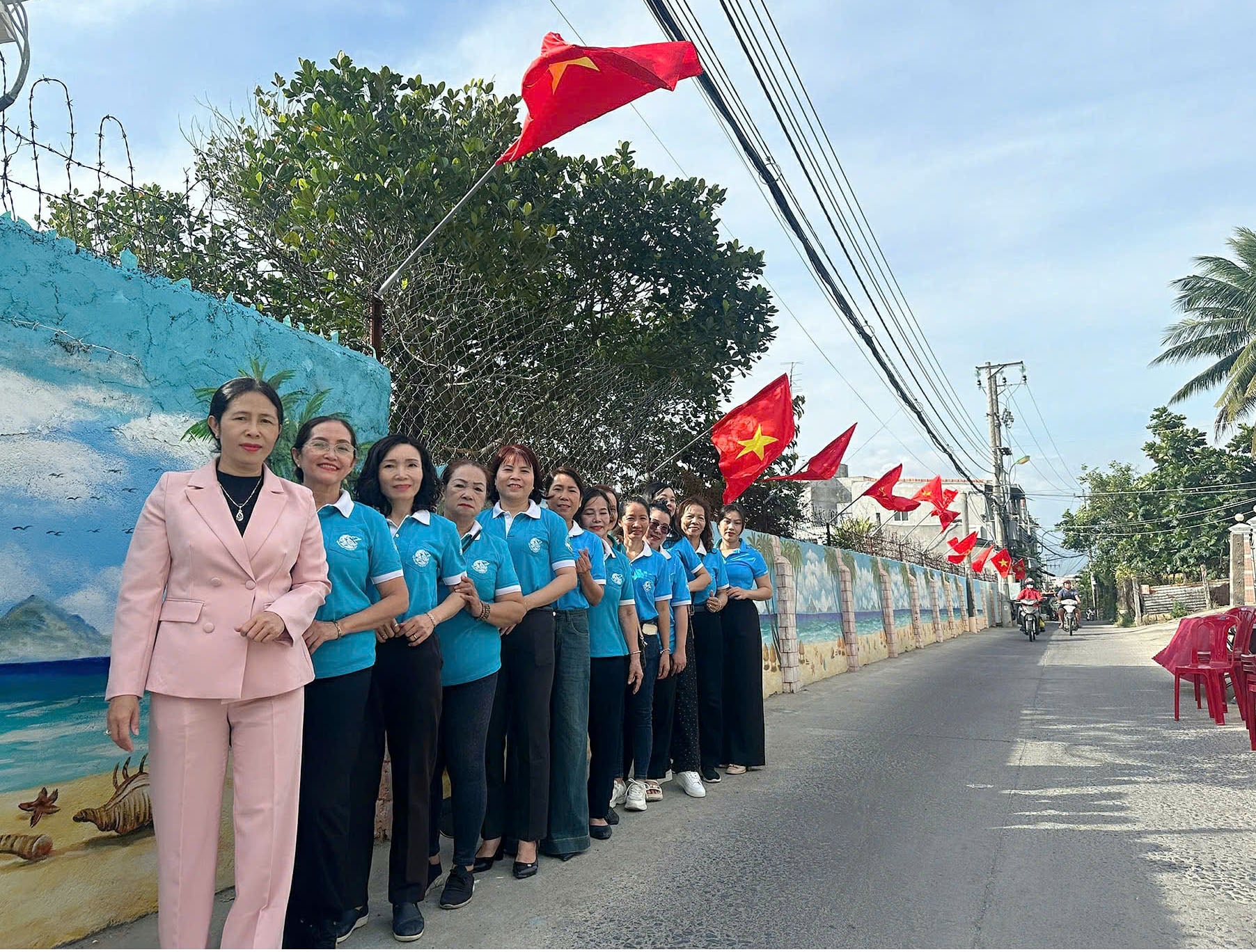 Women of Bac Nha Trang Ward: Joining hands to build a civilized urban area