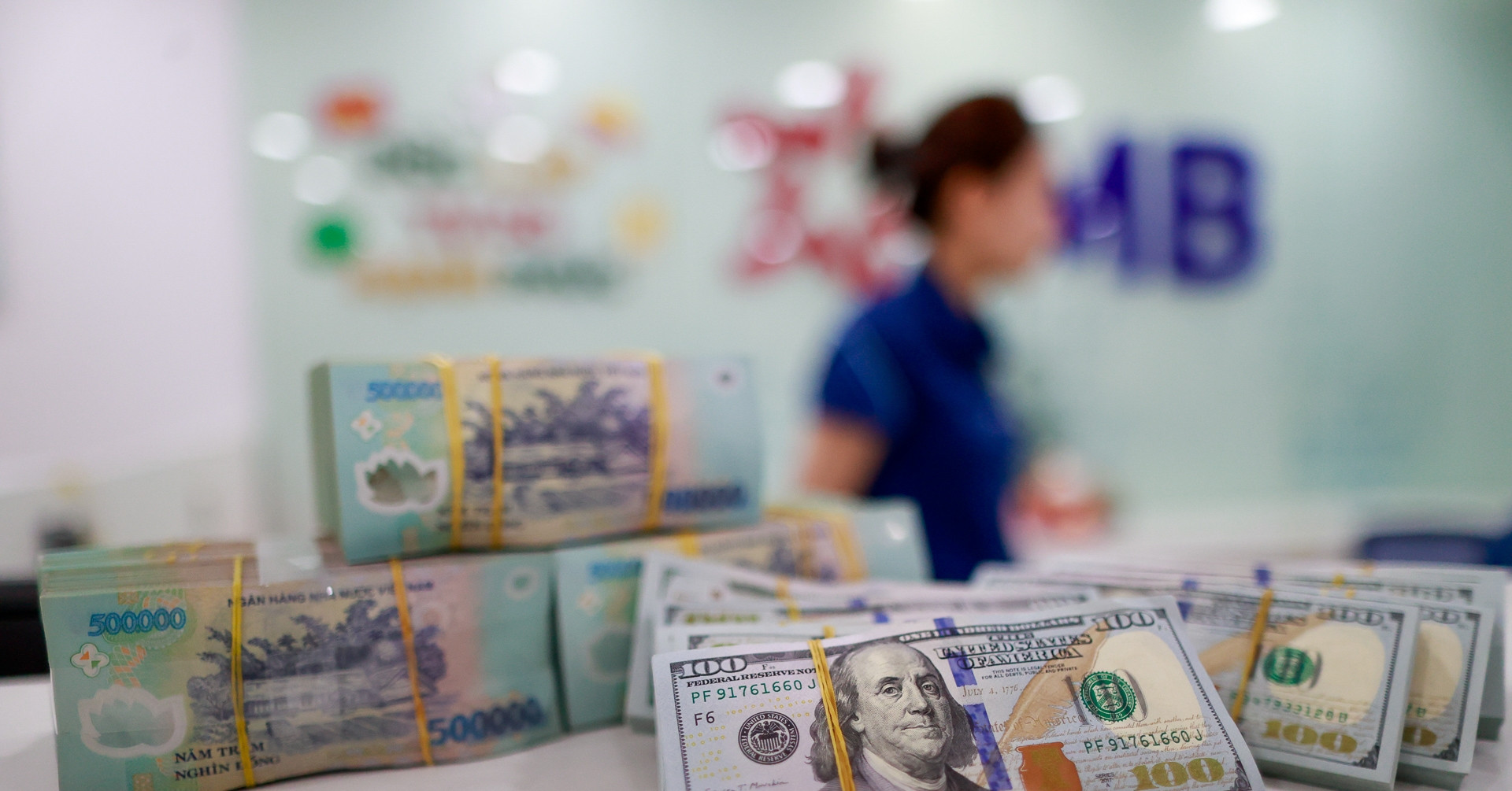 อัตราดอกเบี้ยธนาคารวันนี้ 4 พฤศจิกายน 2568 : ธนาคารเริ่มปรับอัตราดอกเบี้ยขึ้นสูงสุด 0.5%