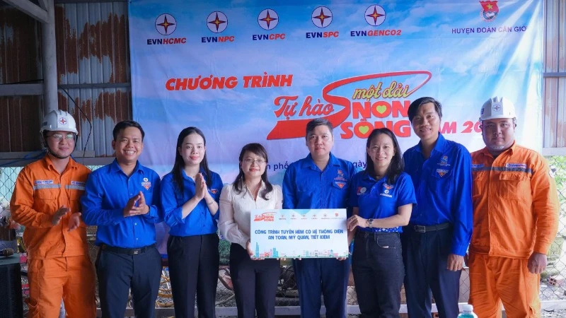 Youth of the electricity industry carry out many activities in Can Gio ...