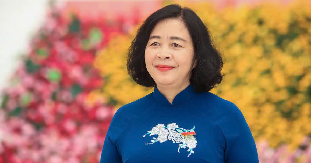 La Sra. Bui Thi Minh Hoai es la Presidenta del Comité Central del ...