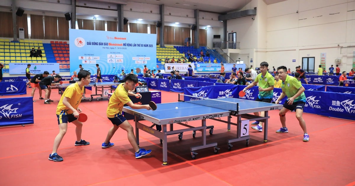 The grand opening of the Hanoi Moi Newspaper 2025 table tennis tournament