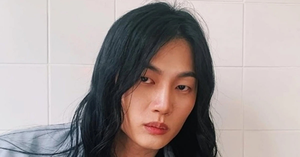 The male supermodel passed away at the age of 35, causing the showbiz ...