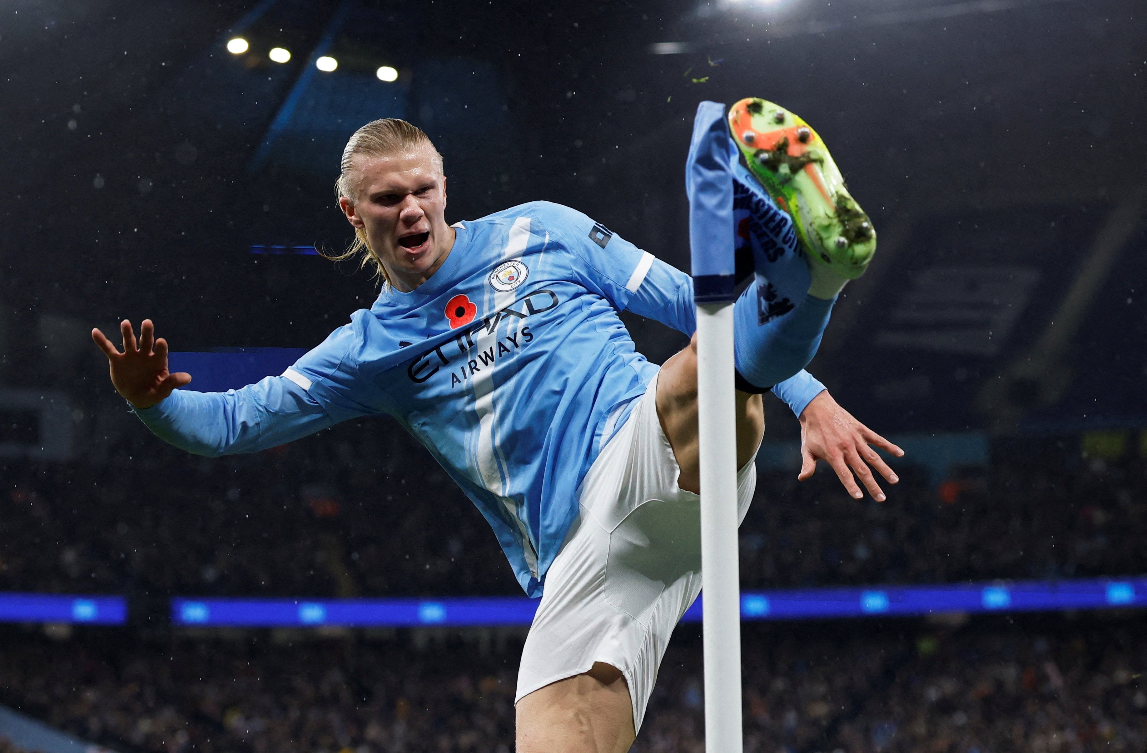 Haaland, Foden's strange celebration