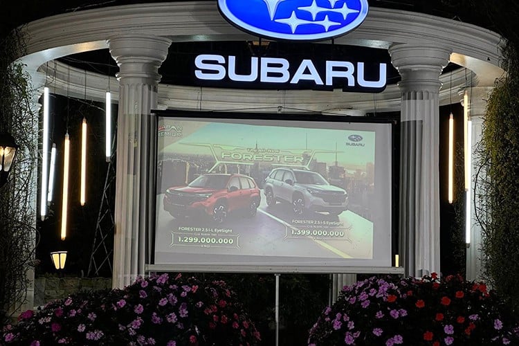 Details of Subaru Forester 2026 imported from Japan to Vietnam, from 1. ...