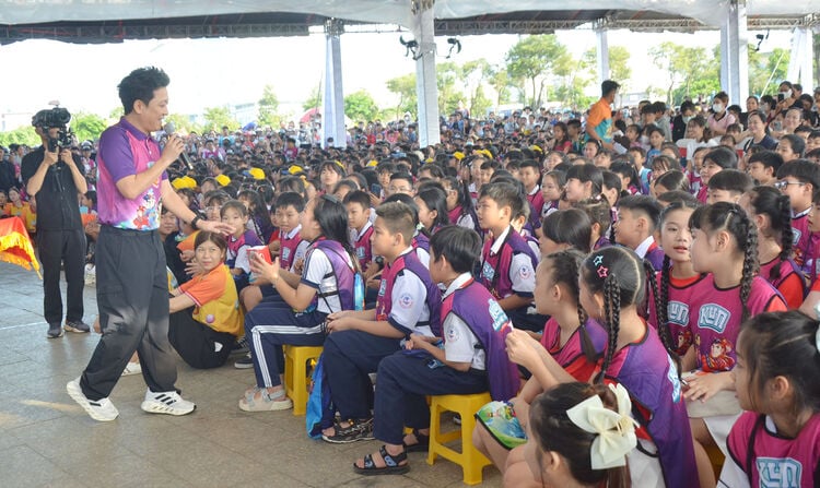 Hơn 2.000 thiếu nhi An Giang tham gia Ngày hội “Thiếu nhi Việt Nam ...