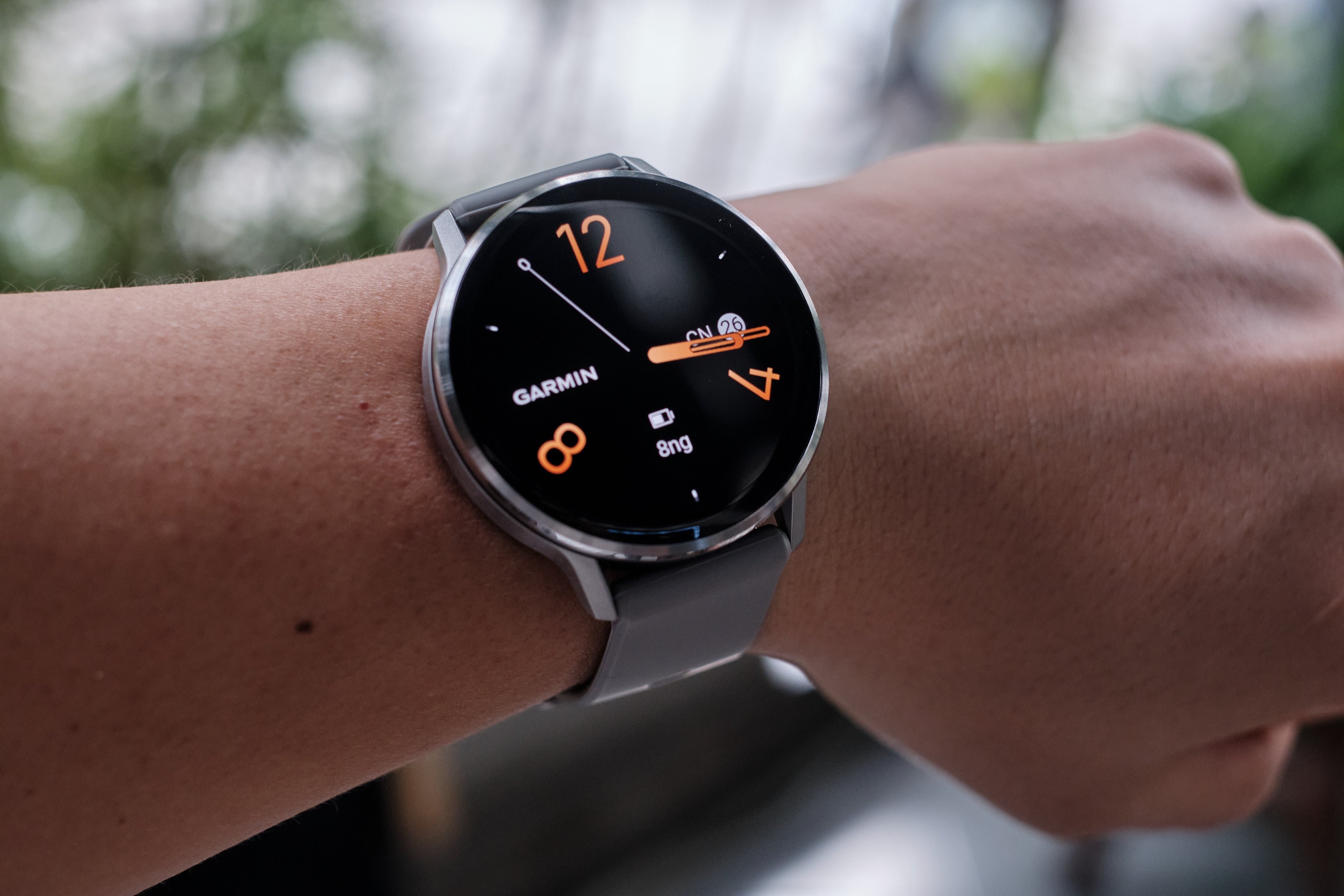 Ma montre connectée me rappelle de recharger la batterie au bon moment.