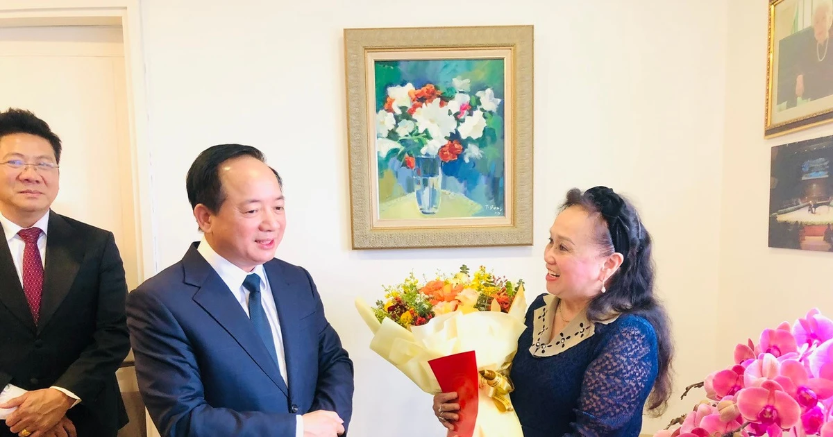 Head of the Central Propaganda and Mass Mobilization Commission visited and congratulated ...