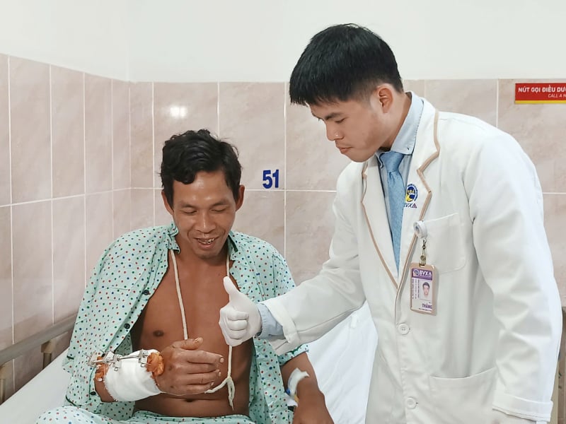 Male worker had his forearm severed by machine