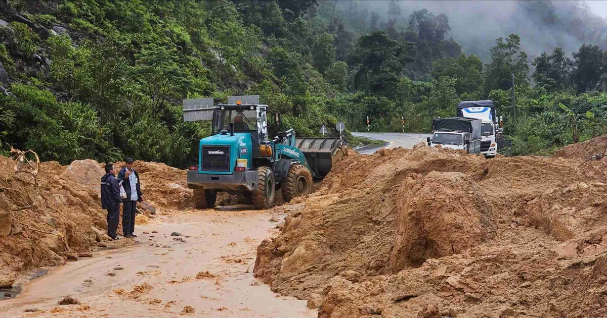 Khanh Hoa: Blasting destroyed hundreds of cubic meters of soil and ...