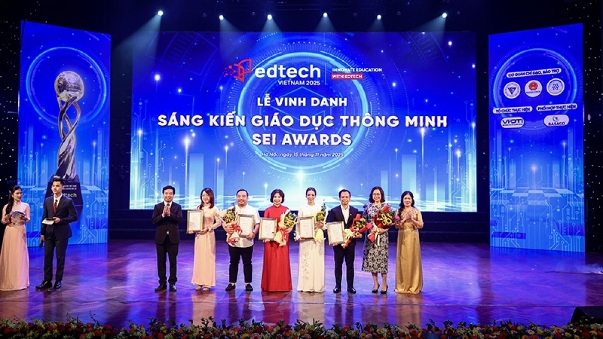 iCLASS digital classroom honored with 'Education Impact 2025 ...