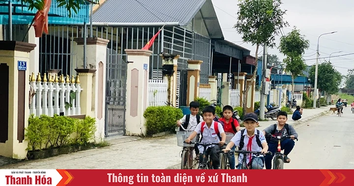 “Sáng bừng” con chữ (Bài 1): Lên bờ...