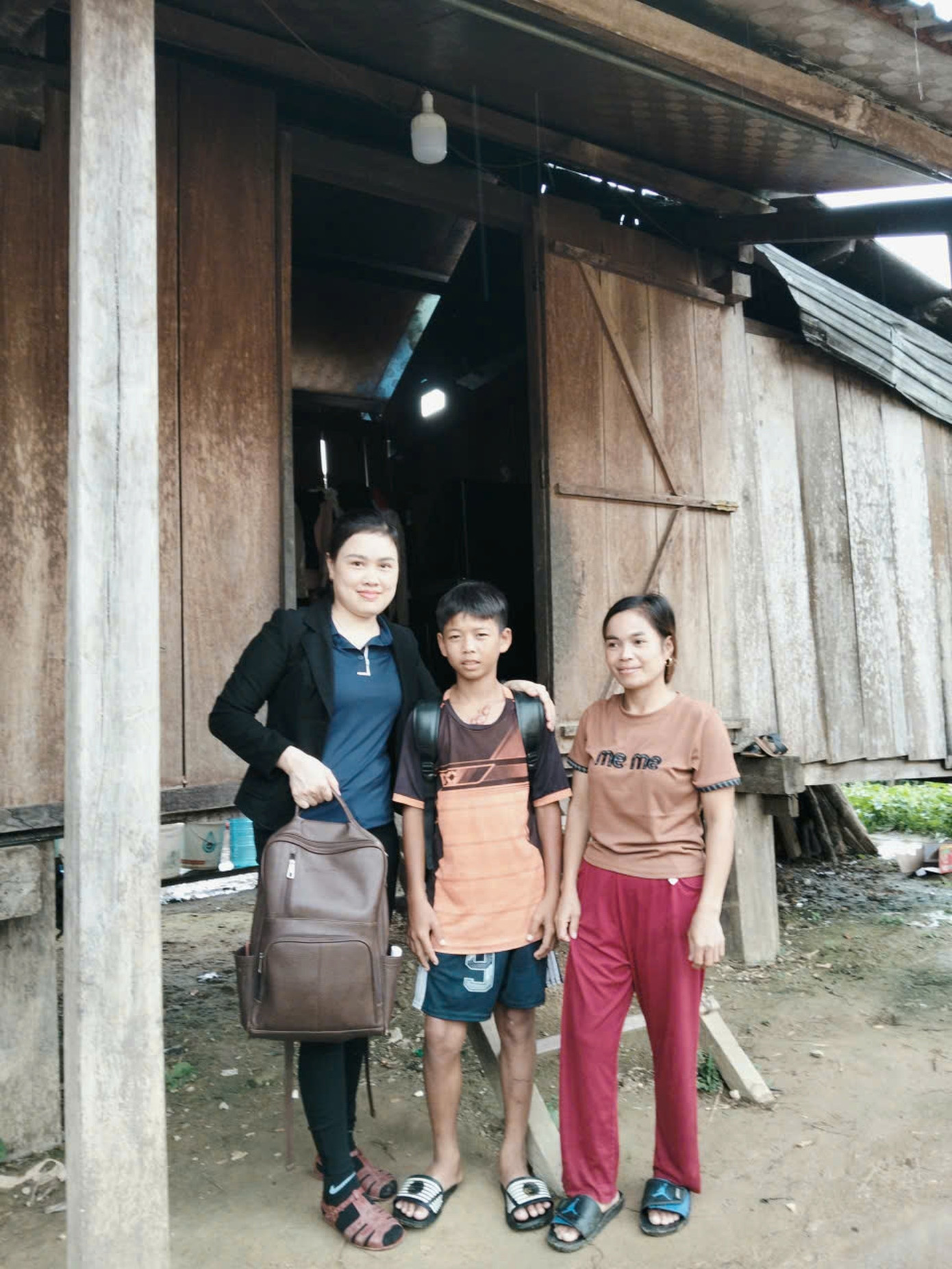 Zorlu topraklar için bilgi merkezi - Bölüm 2: Van Kieu öğrencilerinin ...