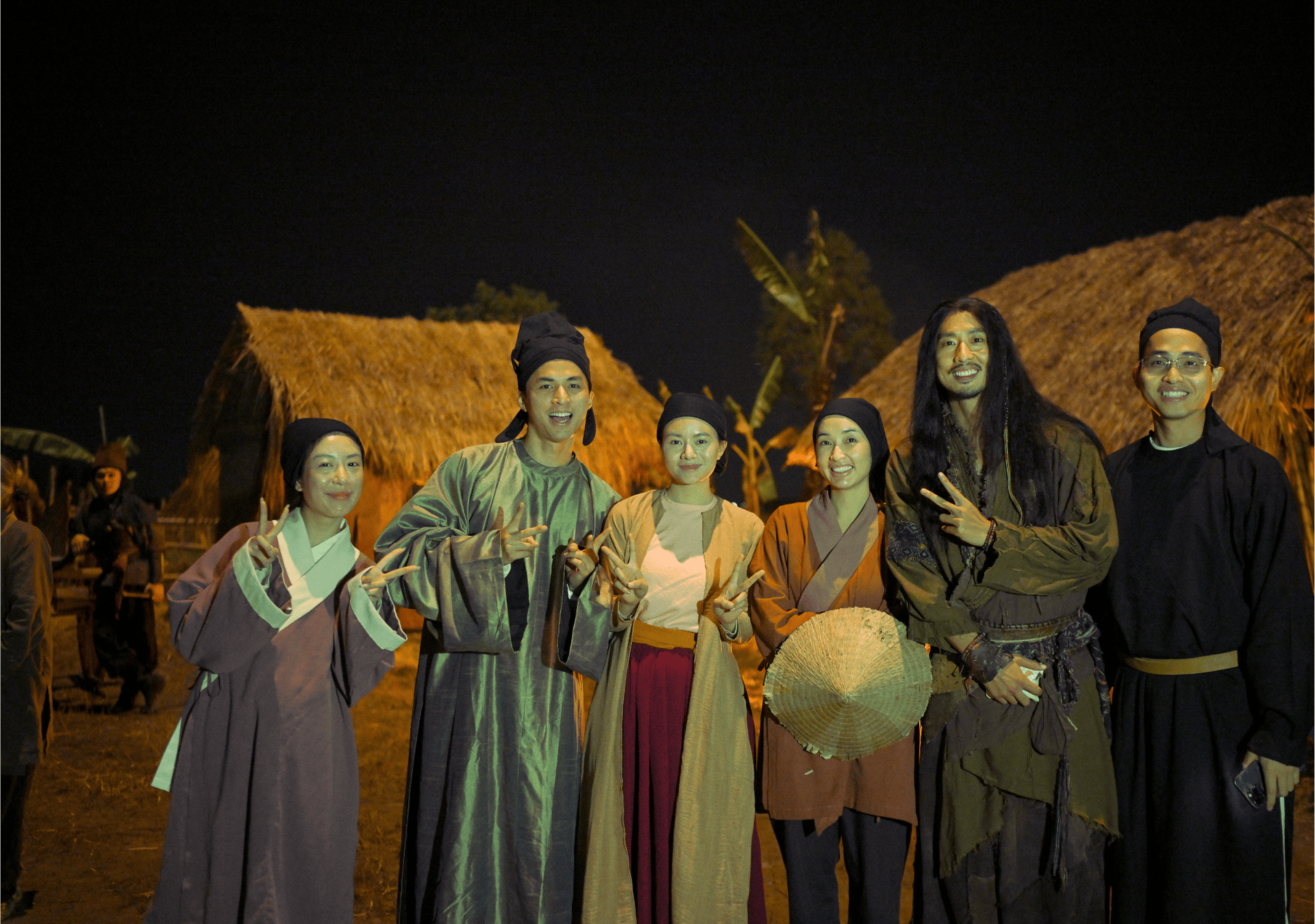 Revealing the 2 main actors of "Guardian Spirit - Mystery of King Dinh ...