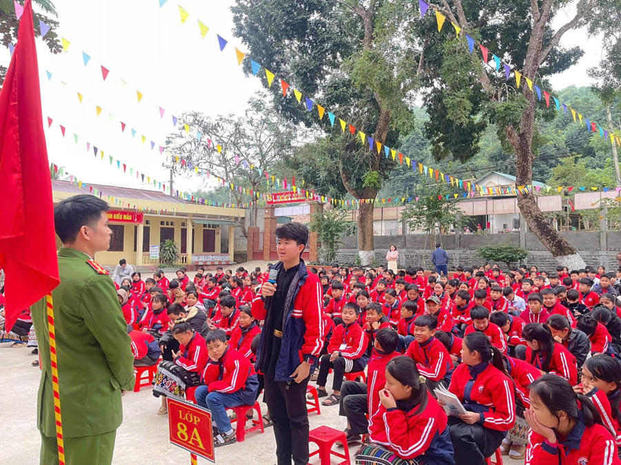Efforts to improve the quality of education in Thanh Hoa border area