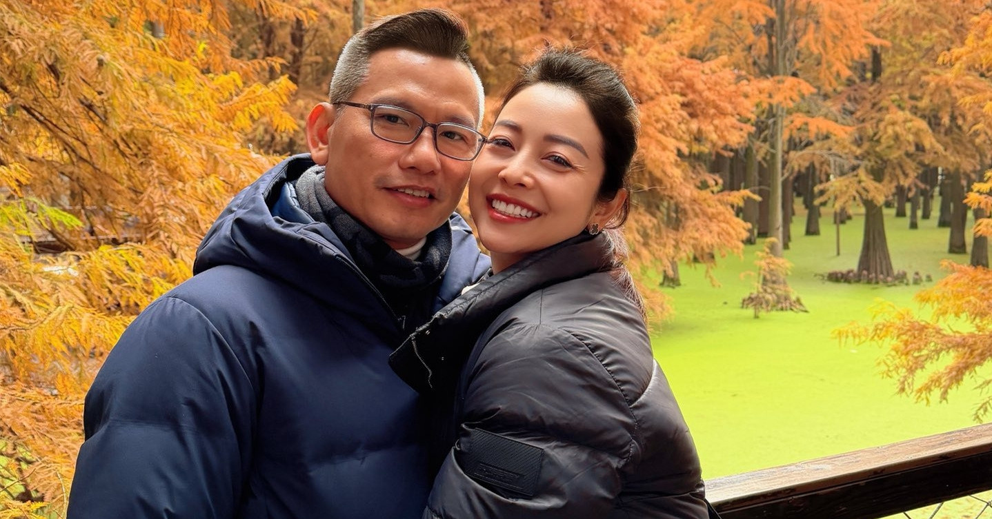 Miss Vietnam Jennifer Pham et son riche mari sont affectueux ; Nhat Kim ...