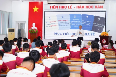 អ្នកជំនួញ Vo Quoc Thang បំផុសគំនិត 'វប្បធម៌ - ក្រមសីលធម៌វិជ្ជាជីវៈ ...