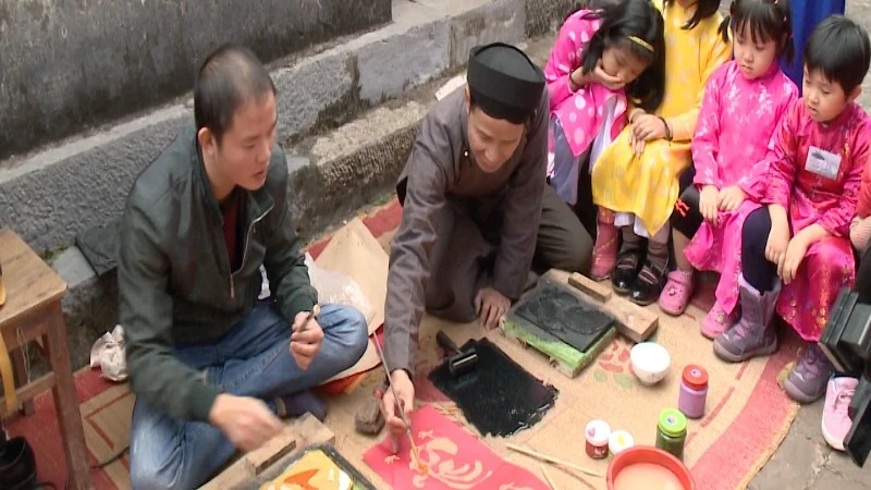 [Video] Nghề làm tranh dân gian Đông Hồ được UNESCO ghi danh vào Danh ...