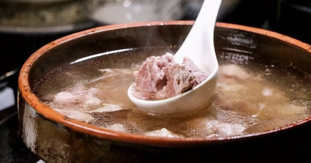 Does bone broth help strengthen bones and joints, replenish collagen ...
