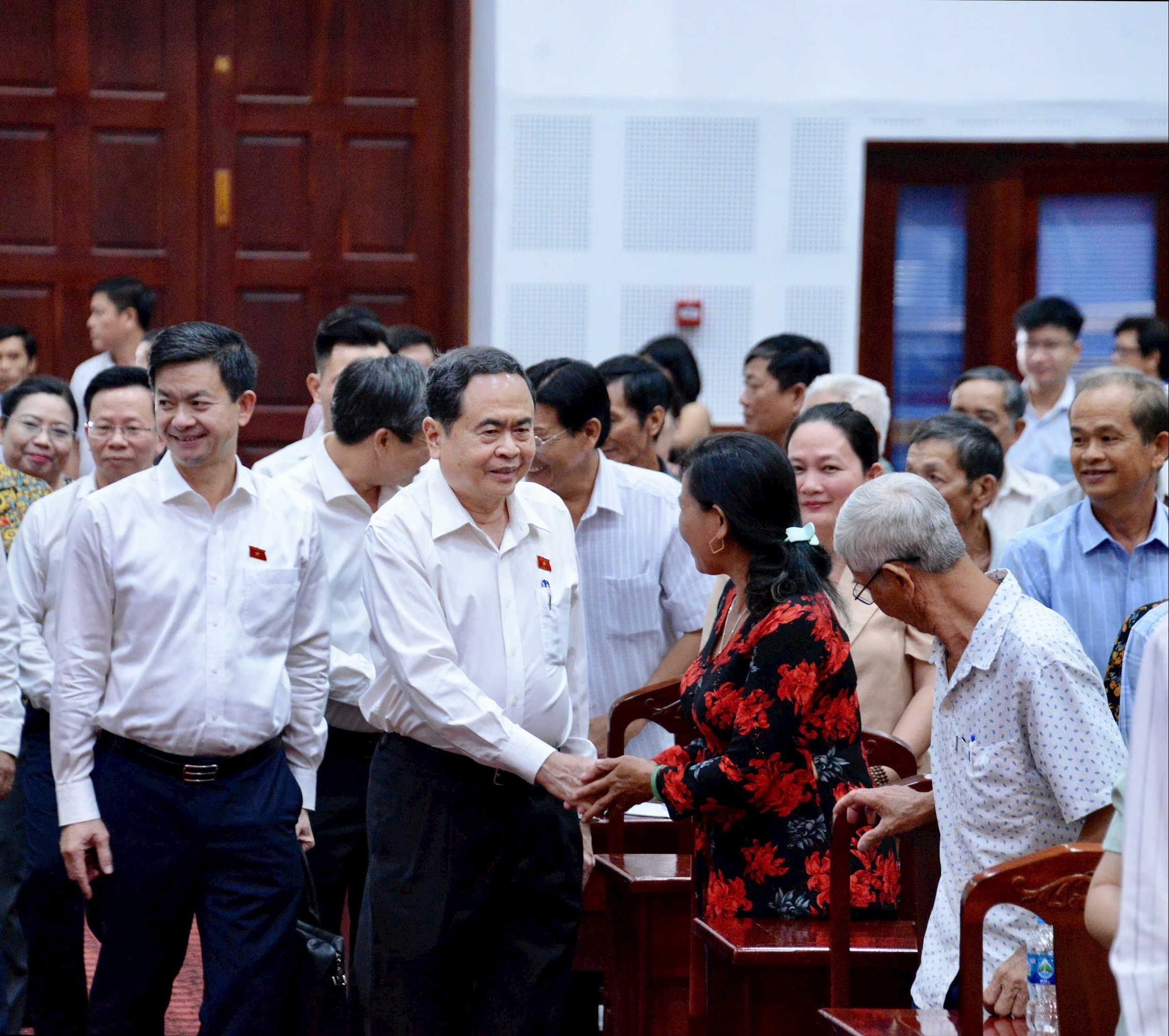 National Assembly Chairman Tran Thanh Man meets with voters in Vi Thanh ...