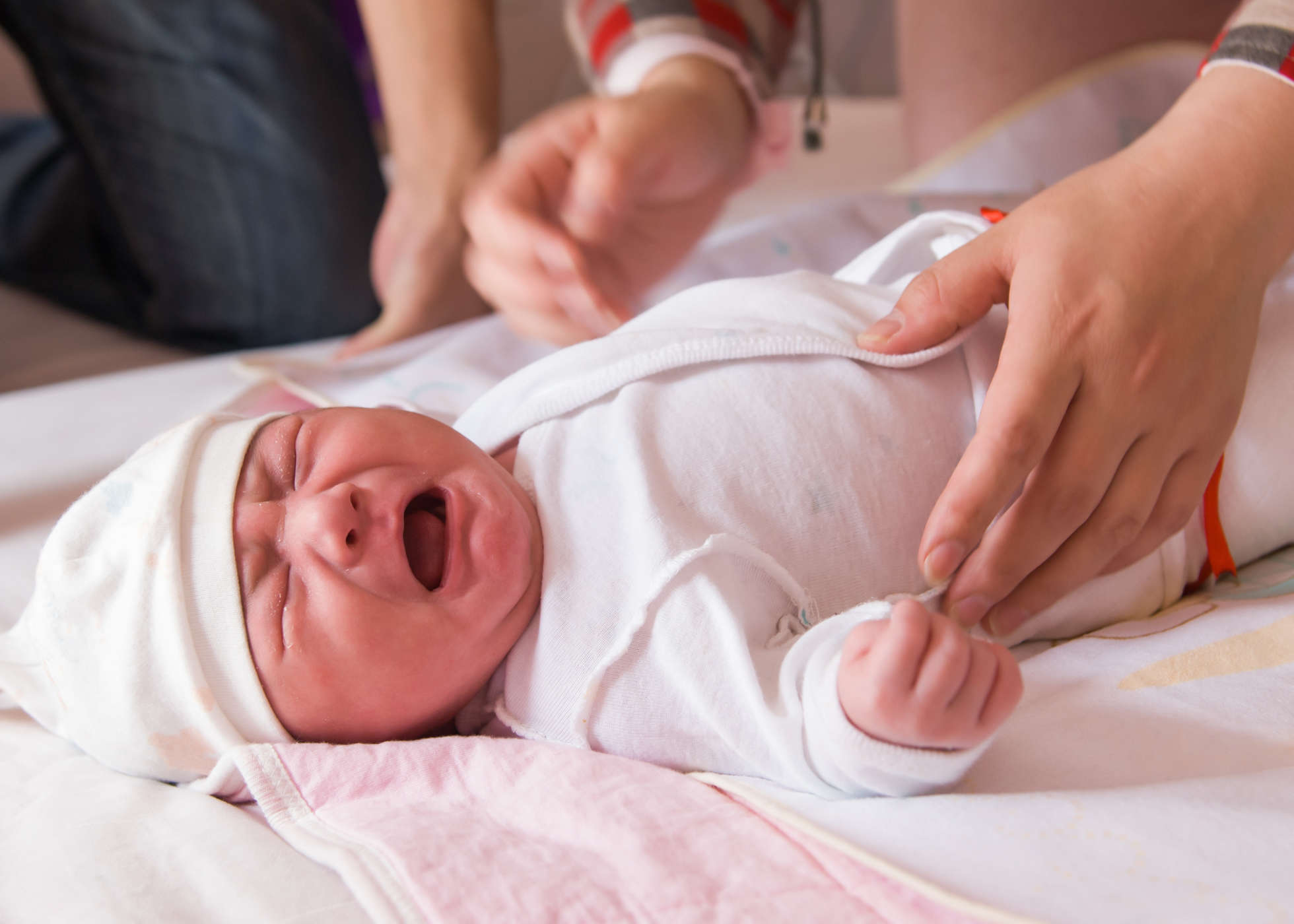 Why is early detection and treatment of undescended testicles important?