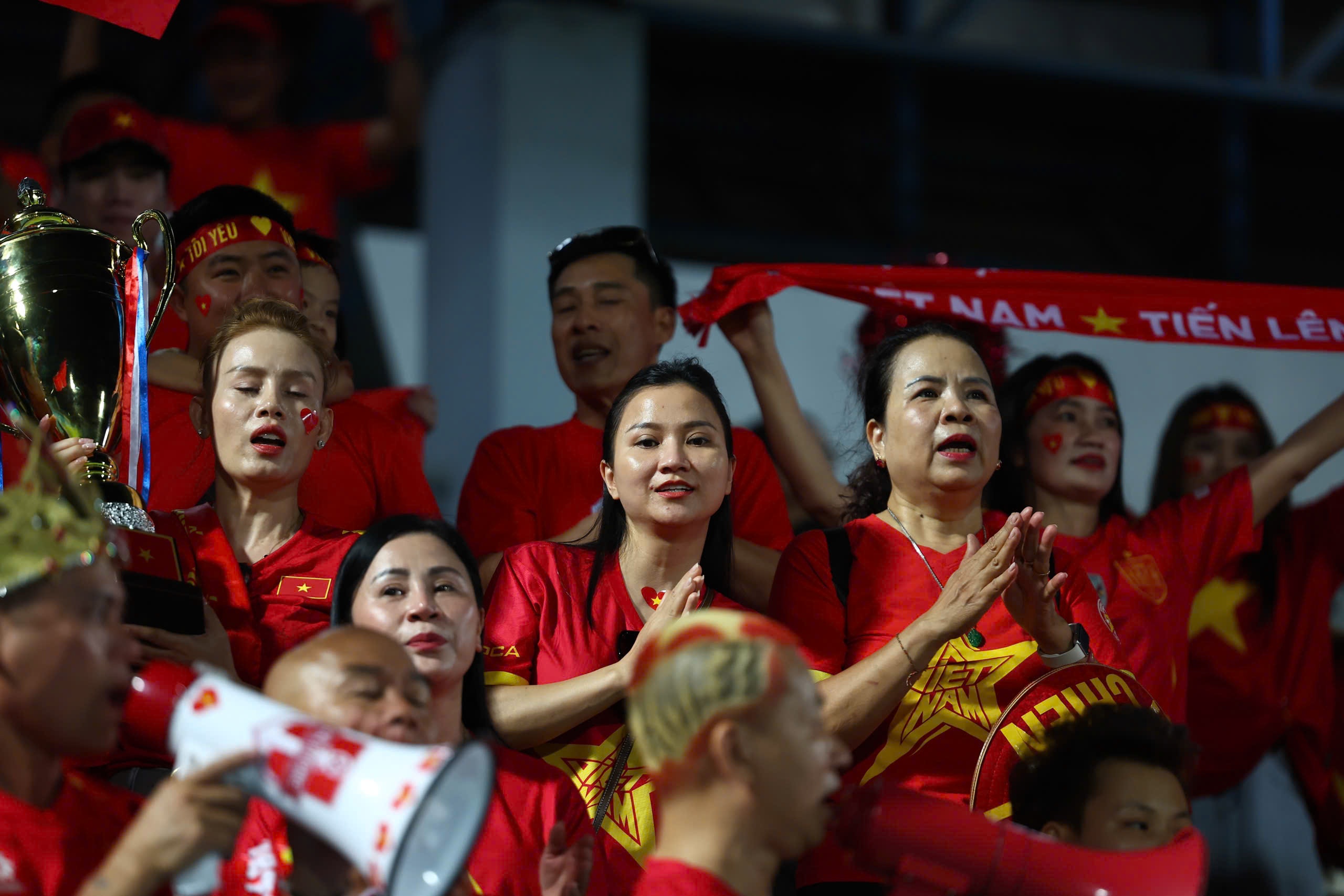 Vietnam Women's Team 0-0 Philippines: Coach Mai Duc Chung furious