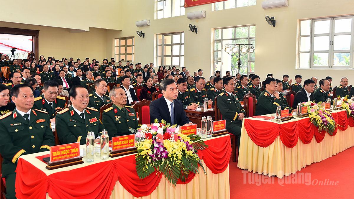 The 148th Regiment celebrates its 80th anniversary and receives the ...