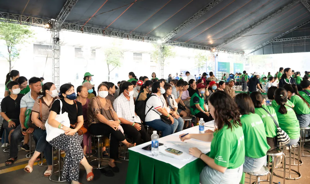 À Hô Chi Minh-Ville, les habitants font le point sur leur santé en fin ...