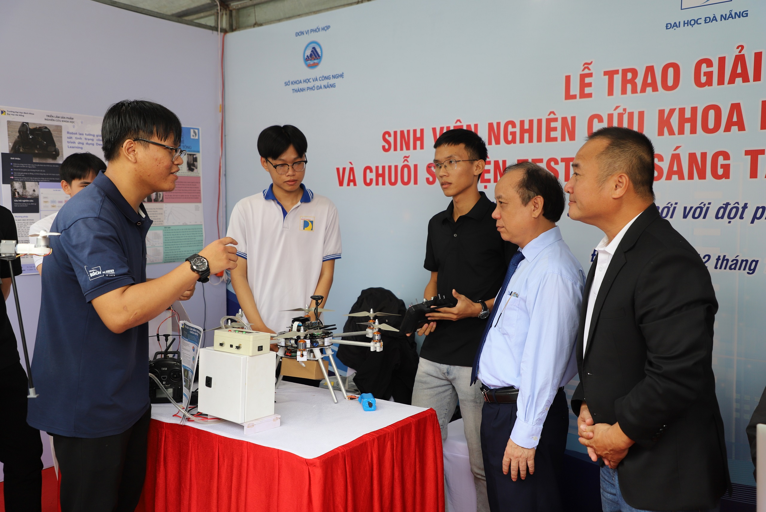 University of Da Nang: Inspiring, accompanying, and supporting students ...