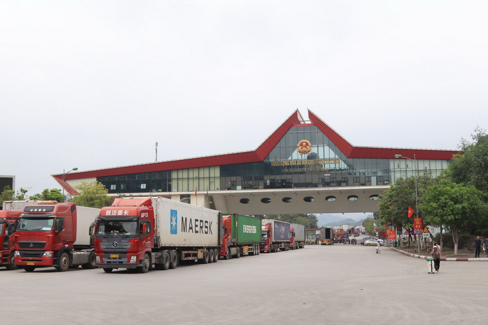 The situation of import and export of goods through border gates in ...