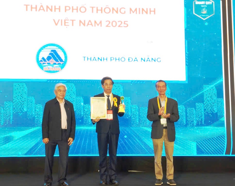 Da Nang: A persistent journey in building a people-centered smart city.