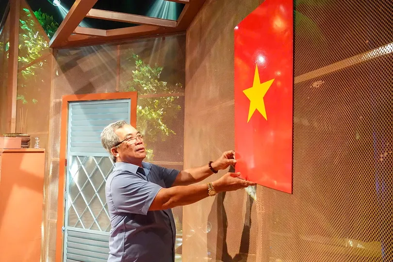 Half a century, wholeheartedly devoted to cải lương (Vietnamese ...