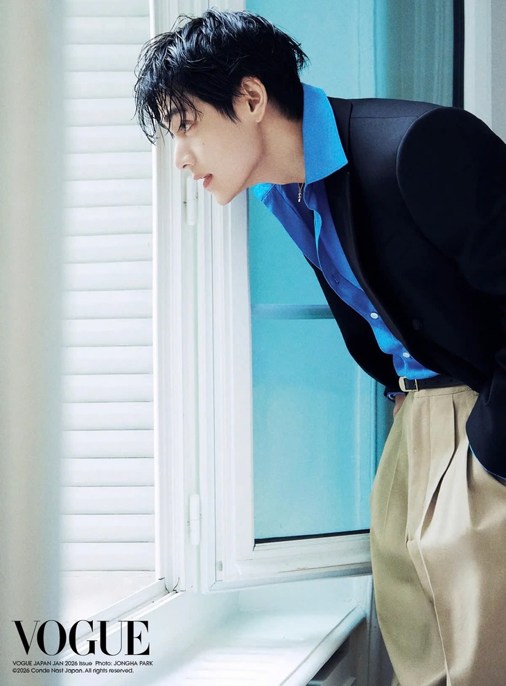 V of BTS brings a vintage charm to the cover of Vogue.