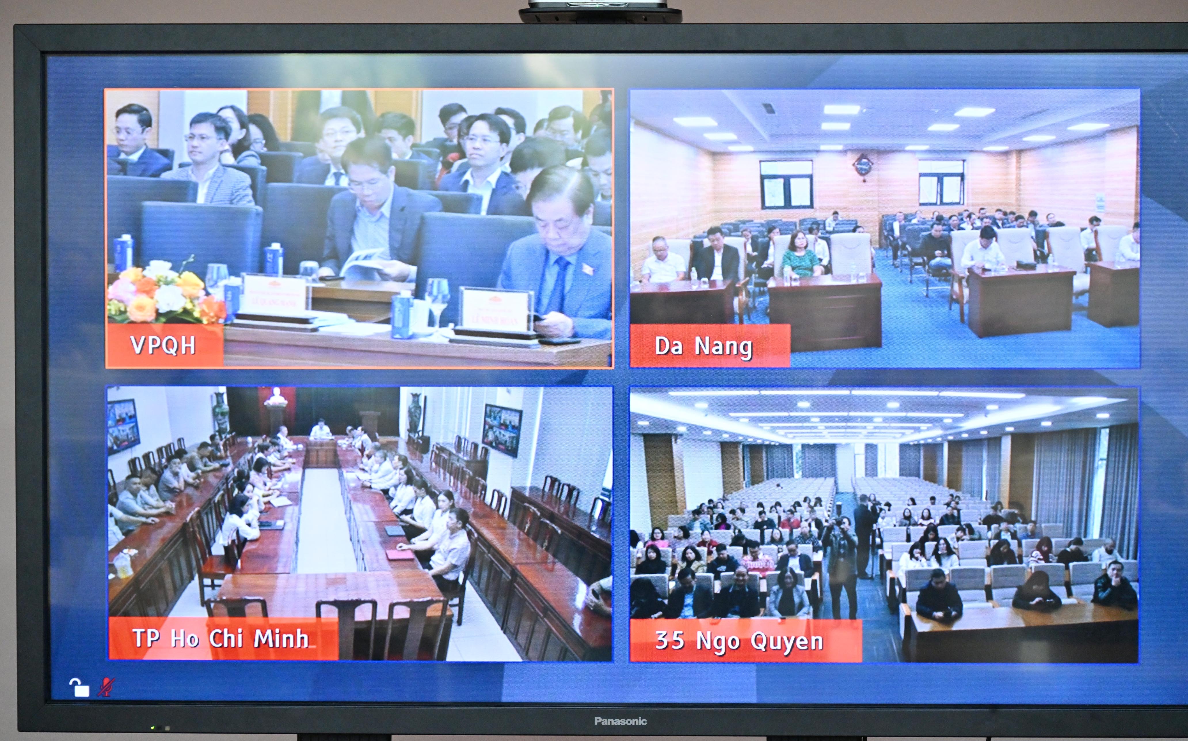 Deputy Speaker of the National Assembly Do Van Chien attended the ...